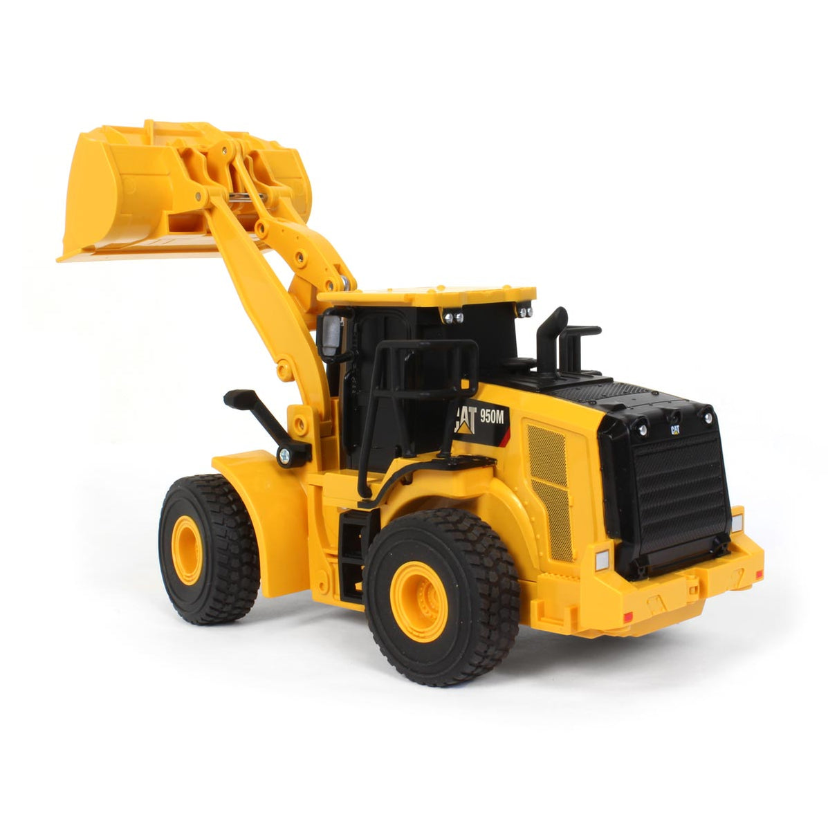 1:35 Scale Radio Control Cat 950M Wheel Loader — Diecast Masters America