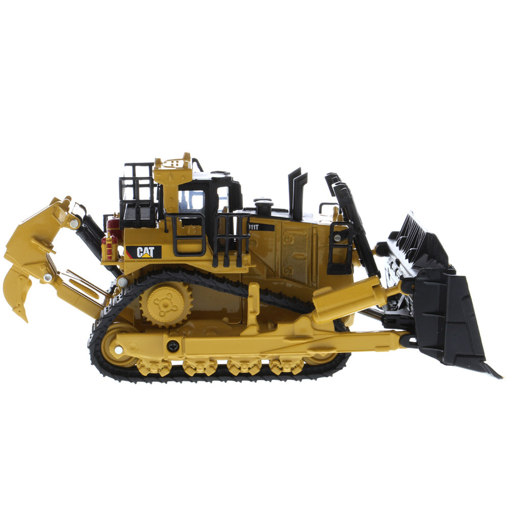 1:64 Cat D11 Dozer with 2 Blades and Rear Rippers — Diecast Masters America