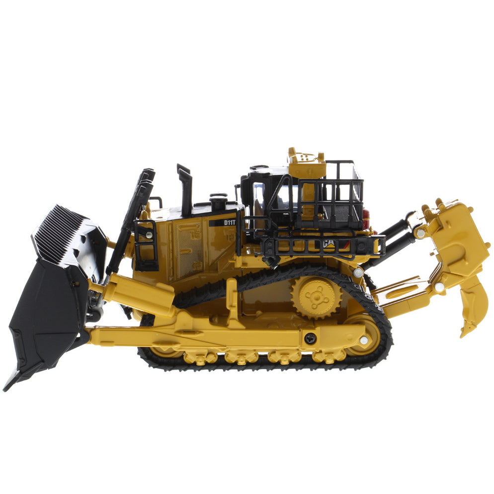 1:64 Cat D11 Dozer with 2 Blades and Rear Rippers — Diecast Masters America