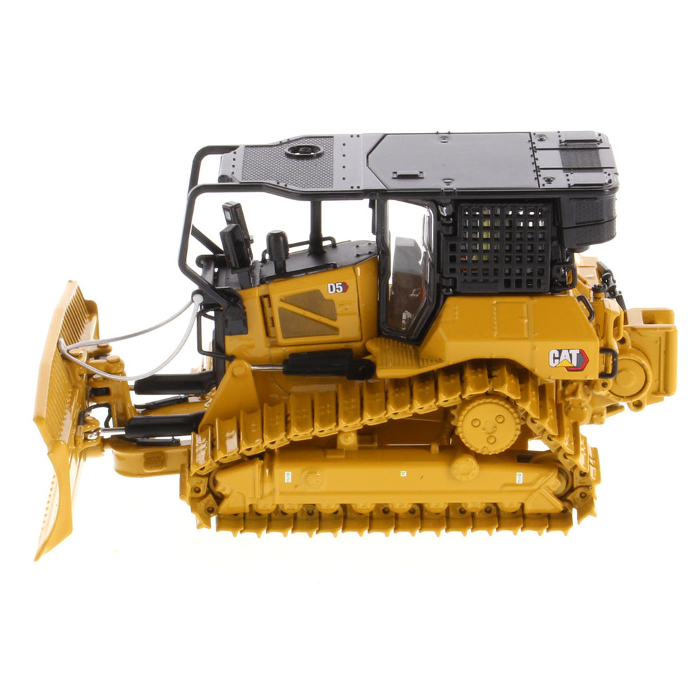 1:50 Cat D5 LGP Fire Dozer — Diecast Masters America